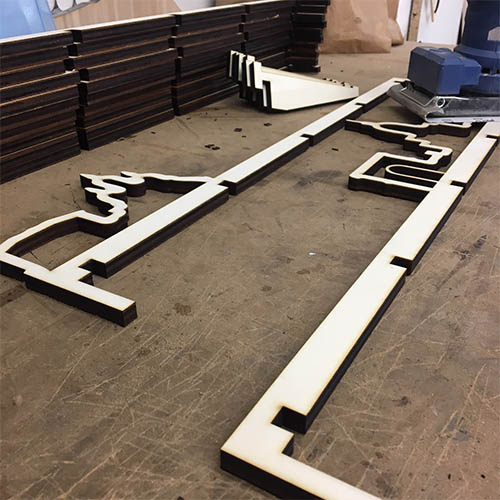 L'Etagère Skyline by Cutter Design — Wikifab