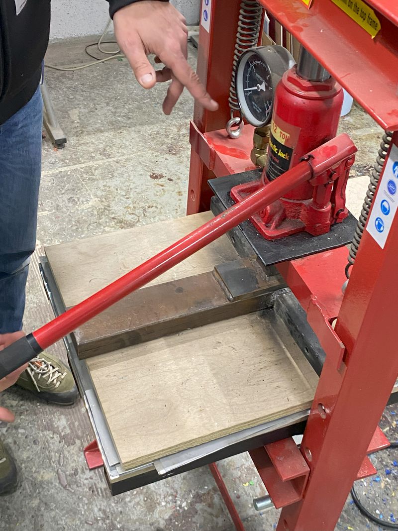 LIVET - jeu de construction — Wikifab