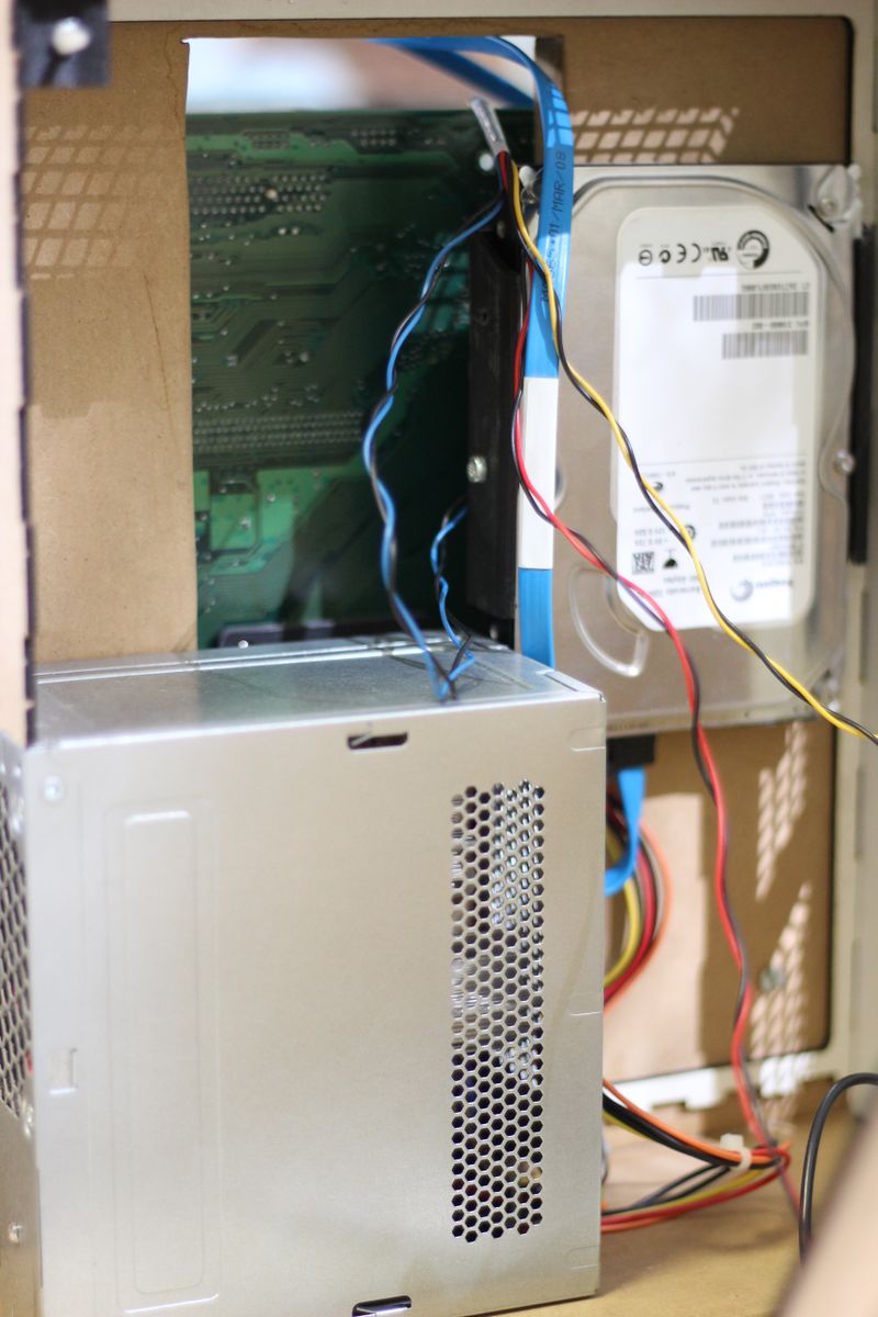 Caisson d'ordinateur — Wikifab