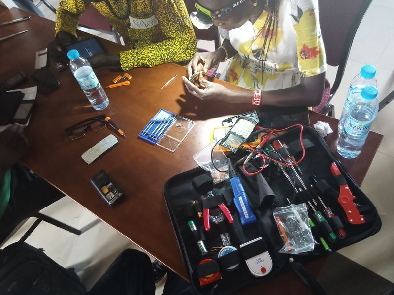Repair Cafe' — Wikifab