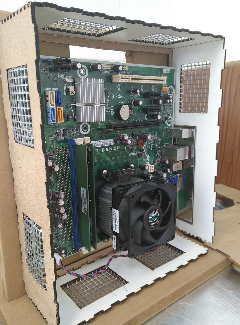 Caisson d'ordinateur — Wikifab